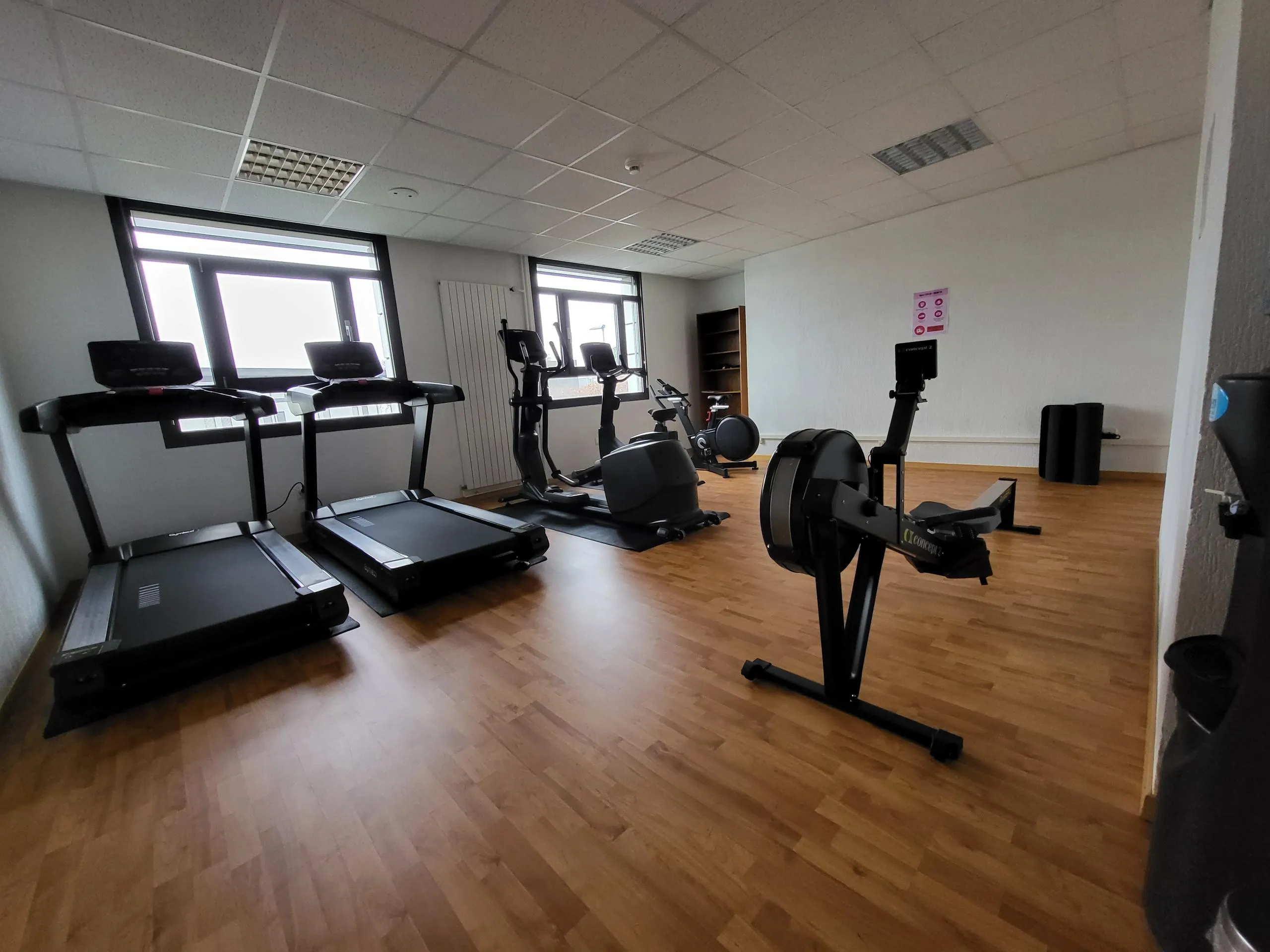 Hotel Fitness Room – sce-dep.web.cern.ch